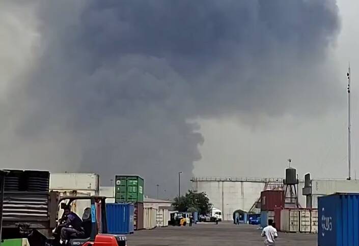 انفجار مهیب در بندر شهید رجایی/ ۴ فوتی و ۵۱۶ مصدوم تاکنون/ دستور ...